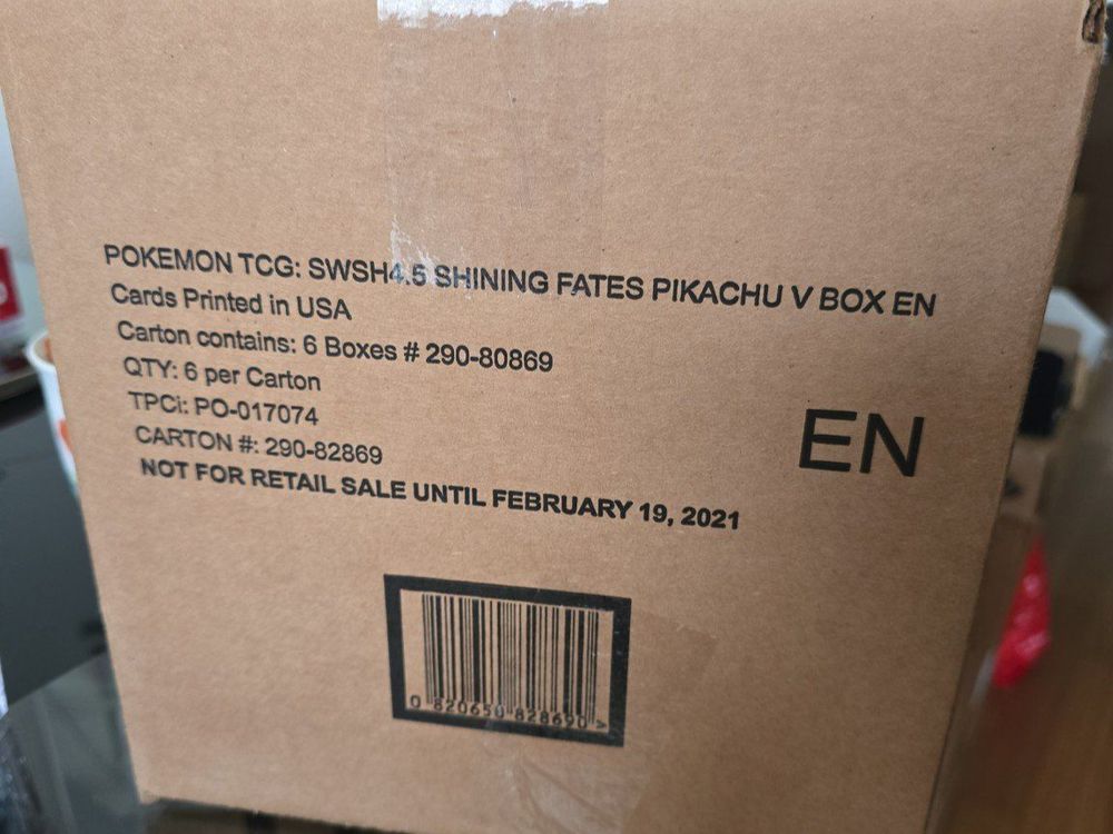 Pokémon SWSH 4.5 – Shining Fates Pikachu V Box - 6 Pack (Neu und ...