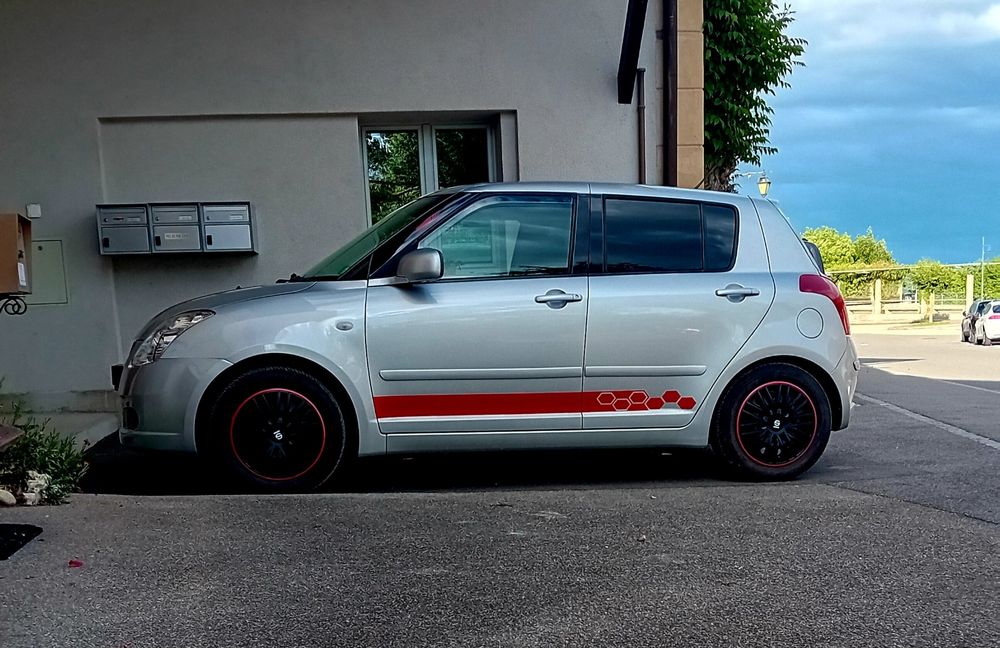Suzuki swift (D'occasion) à Concise pour CHF 3990 – retrait uniquement ...