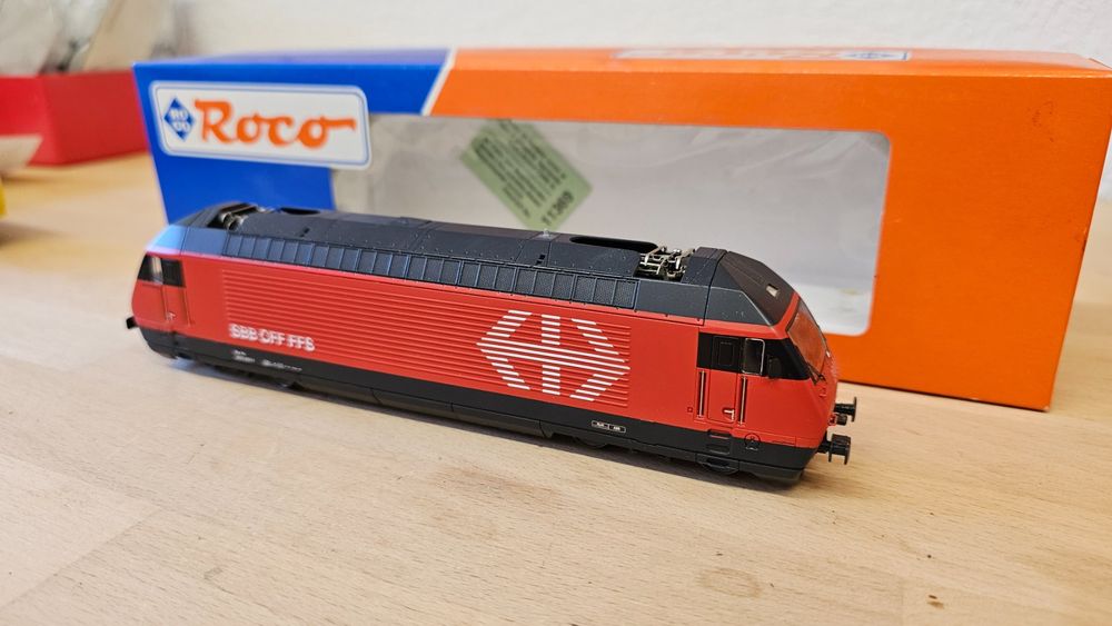 Roco SBB Re 460 001 Lötschberg (Gebraucht) in Matten für CHF 68 – mit Lieferung auf Ricardo kaufen