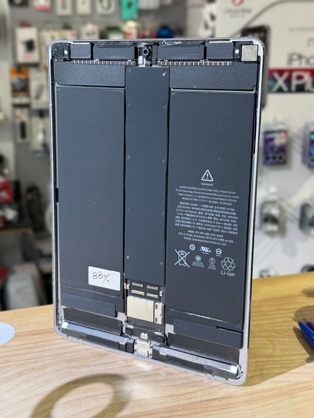 iPad Pro 10.5 (A1701) Complete Chassis + Grey Battery (D'occasion) à ...