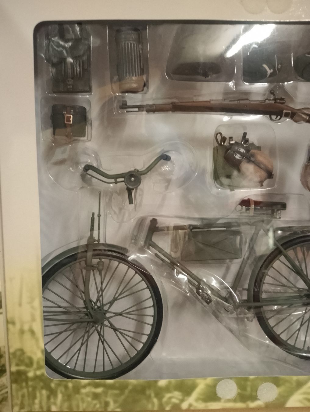 WWII 1944 Wehrmacht mit Fahrrad in 1/6 Dragon No. 70155 (Neu und ...