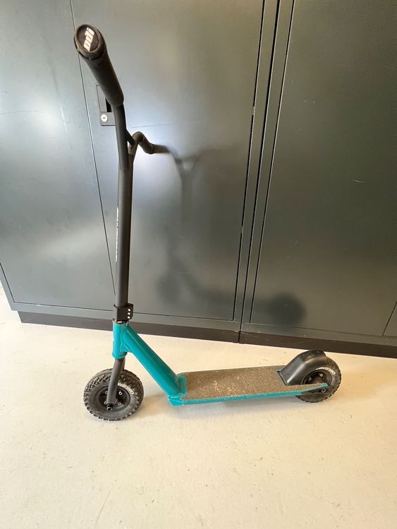 Cooler Dirt Scooter "John Radtke" (Gebraucht) in Einsiedeln für CHF 30 ...