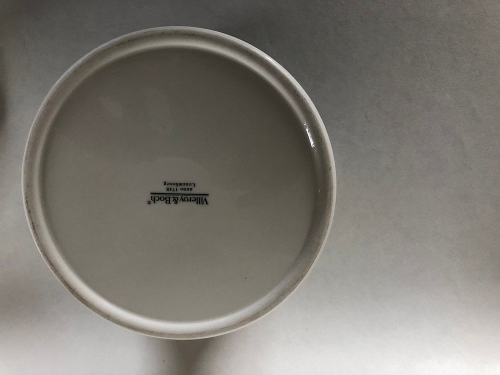 Rolf Knie – Runde Porzellandose mit Deckel ø 15 cm (Neu (gemäss ...