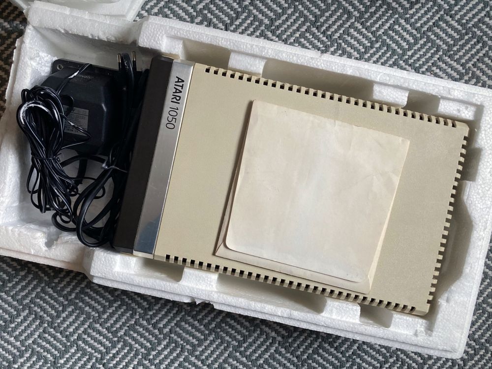 Atari 1050 Disk Drive / Diskettenlaufwerk (Gebraucht) in Güttingen für ...