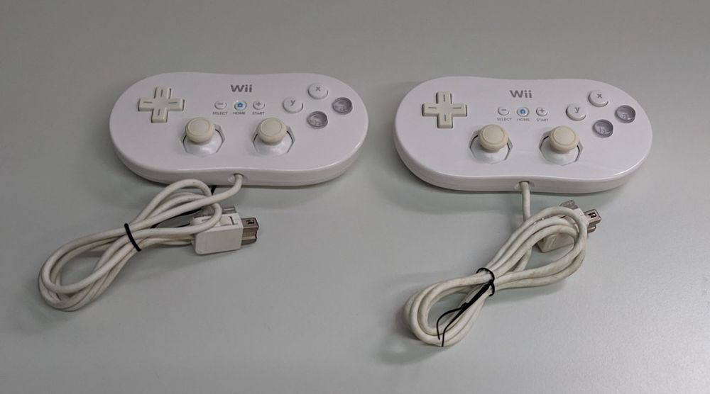 2 Wii Classic Controller Original | Kaufen auf Ricardo