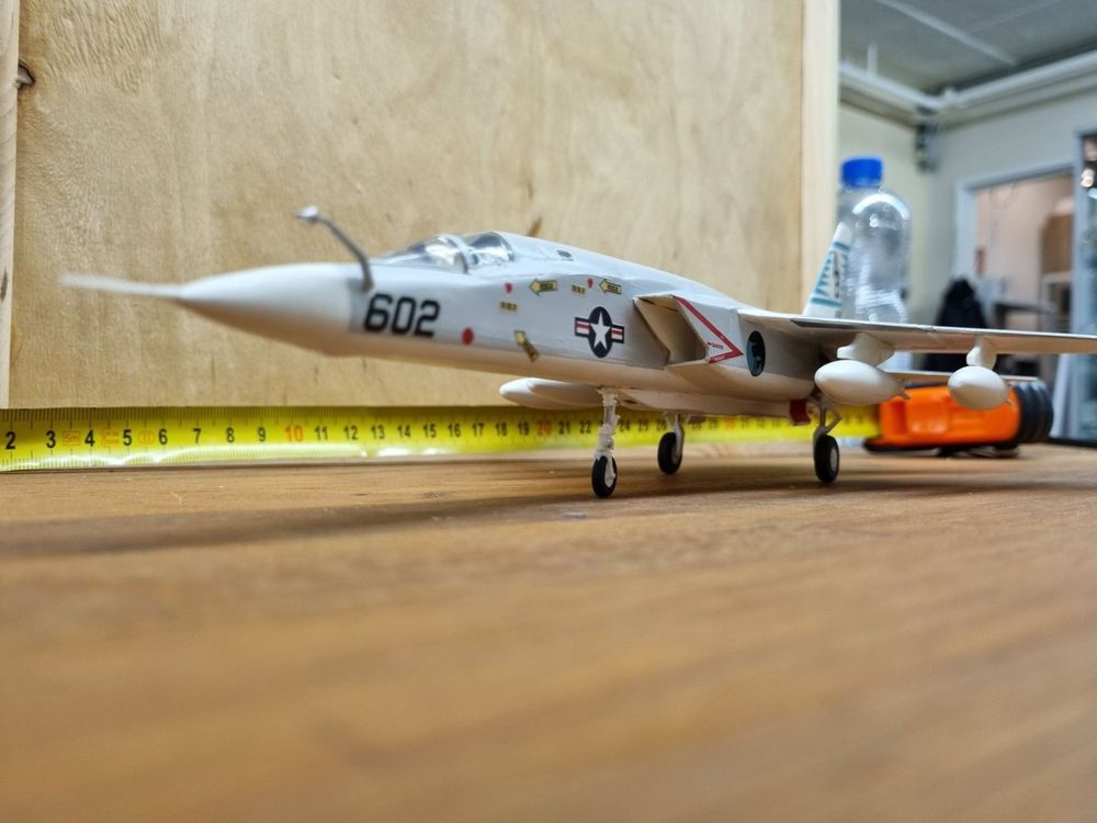 Modellflugzeug vilante 1:72 gebaut (Gebraucht) in Männedorf für CHF 19 ...