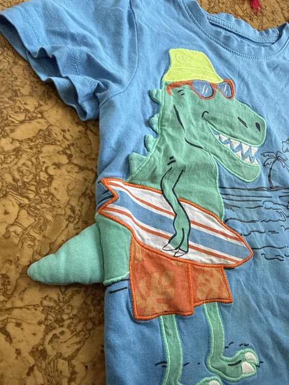 T-Shirt C&A Gr. 110, cooler Dino 🏄 (Neu (gemäss Beschreibung)) in ...