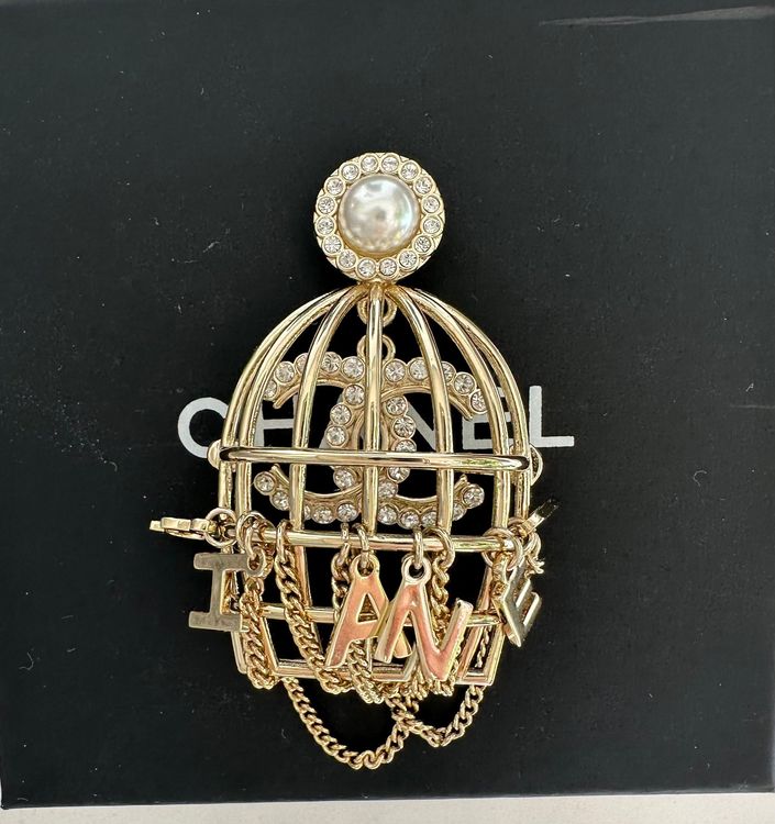 Chanel Brosche (Gebraucht) in steinmaur für CHF 320 – mit Lieferung auf ...