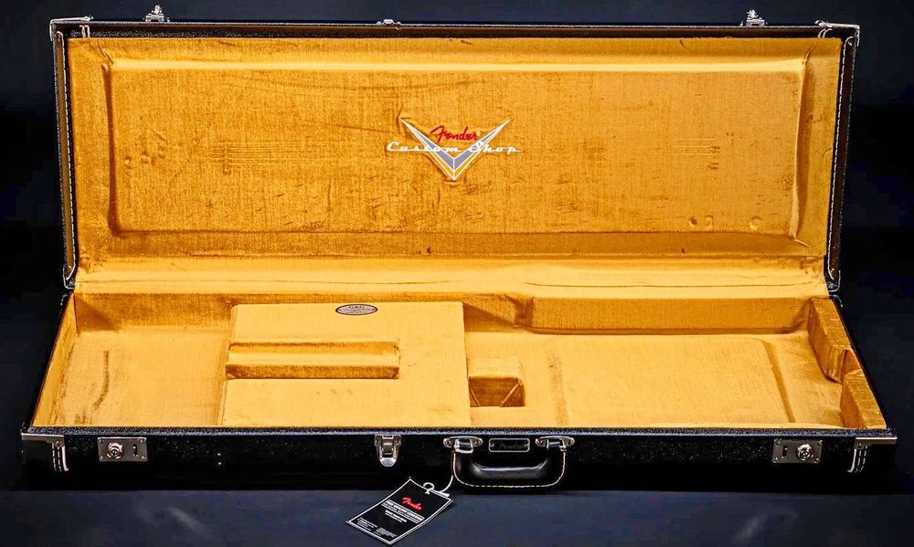 Fender USA Custom Shop Case Koffer Schwarz/Gold NEU (Gebraucht) in ...