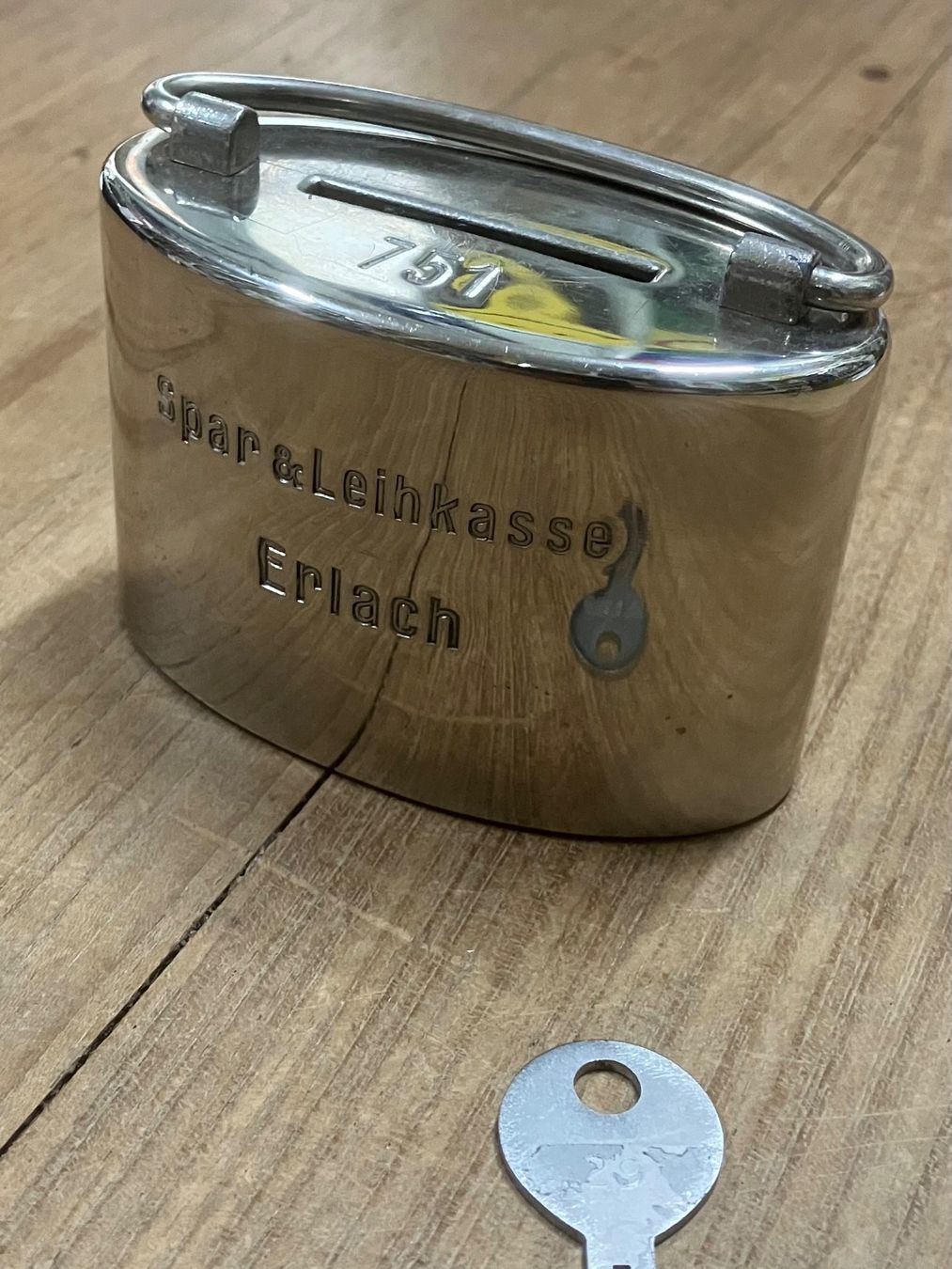 KÄSSELI MIT SCHLÜSSEL !! SPAR- & LEIHKASSE ERLACH (Gebraucht) in Basel für CHF 35 – mit ...