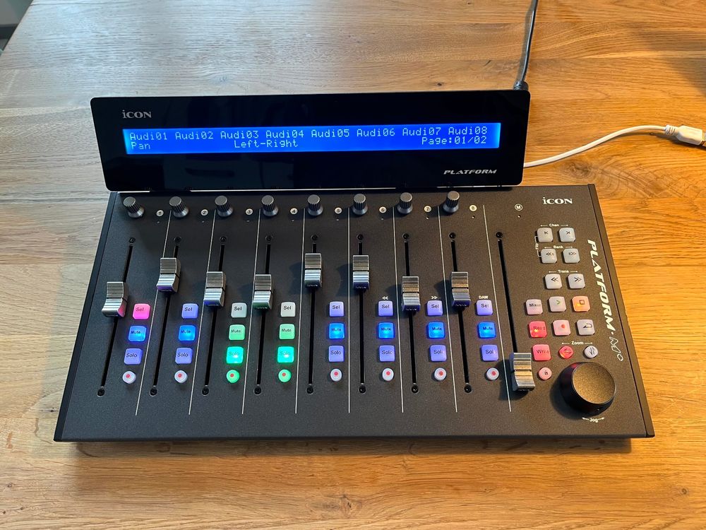 Icon Pro Audio Platform M+ DAW Control Surface & D2 Display (Neu ...