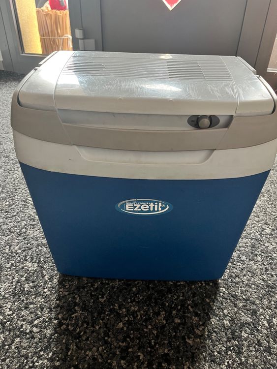 Kühlbox Ezetil E26 32M 12V und 230V (Gebraucht) in St.Antoni für CHF 20 ...