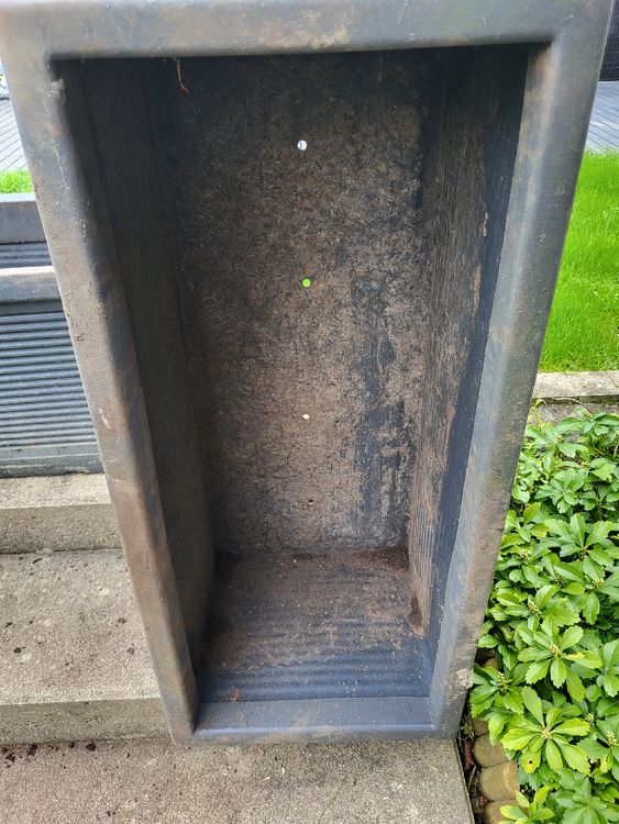 Grosser Blumentopf (Gebraucht) in Bassersdorf für CHF 10 – nur Abholung auf Ricardo kaufen