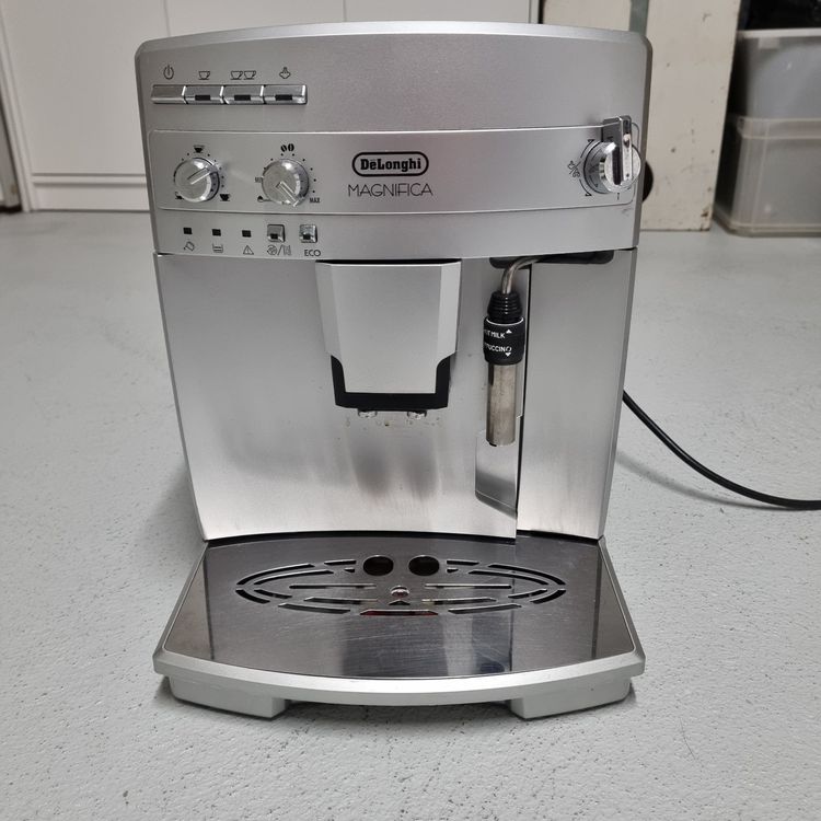 DE LONGHI MAGNIFICA KAFFEEMASCHINE | Kaufen auf Ricardo