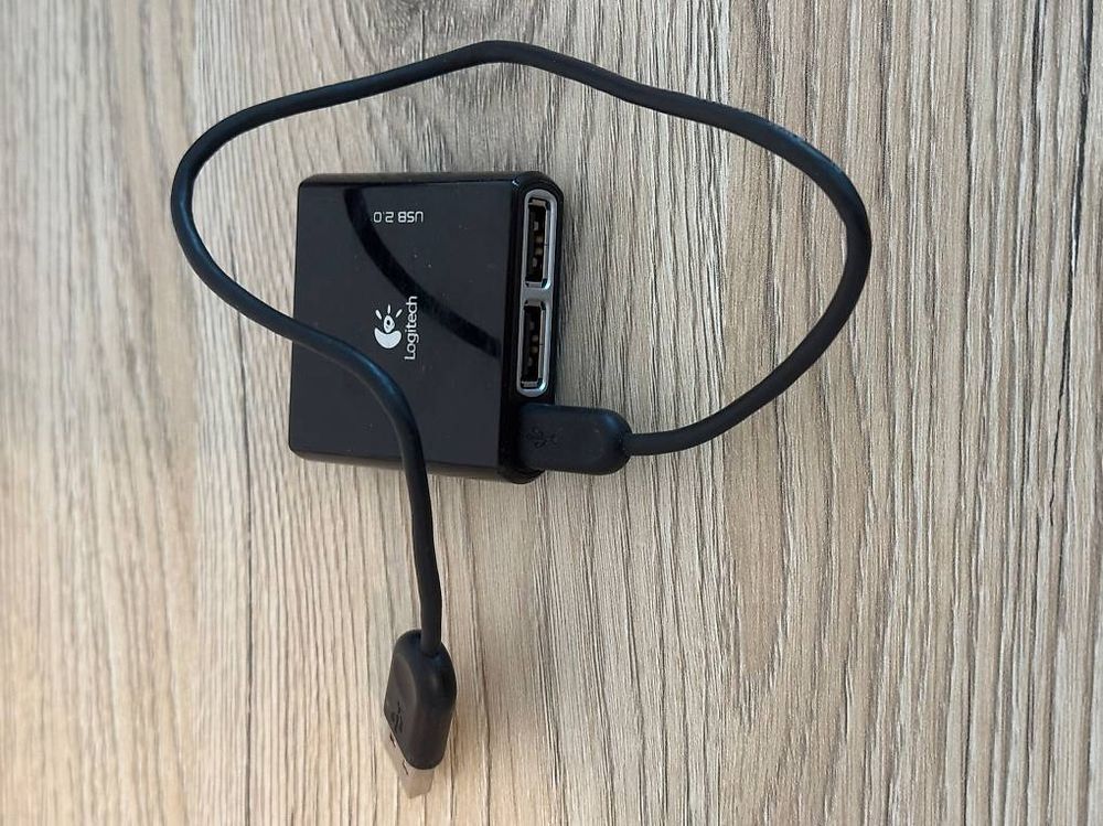 LOGITECH Premium 4-Port USB Hub for Notebooks (Gebraucht) in La ...