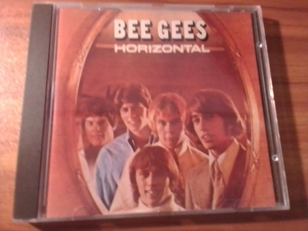 Bee Gees - Horizontal (Gebraucht) in Brittnau für CHF 2.9 – mit ...