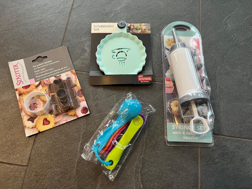 Back- und Deko- Zubehör *neu* (Neu und originalverpackt) in Windlach für CHF 1 – mit Lieferung ...