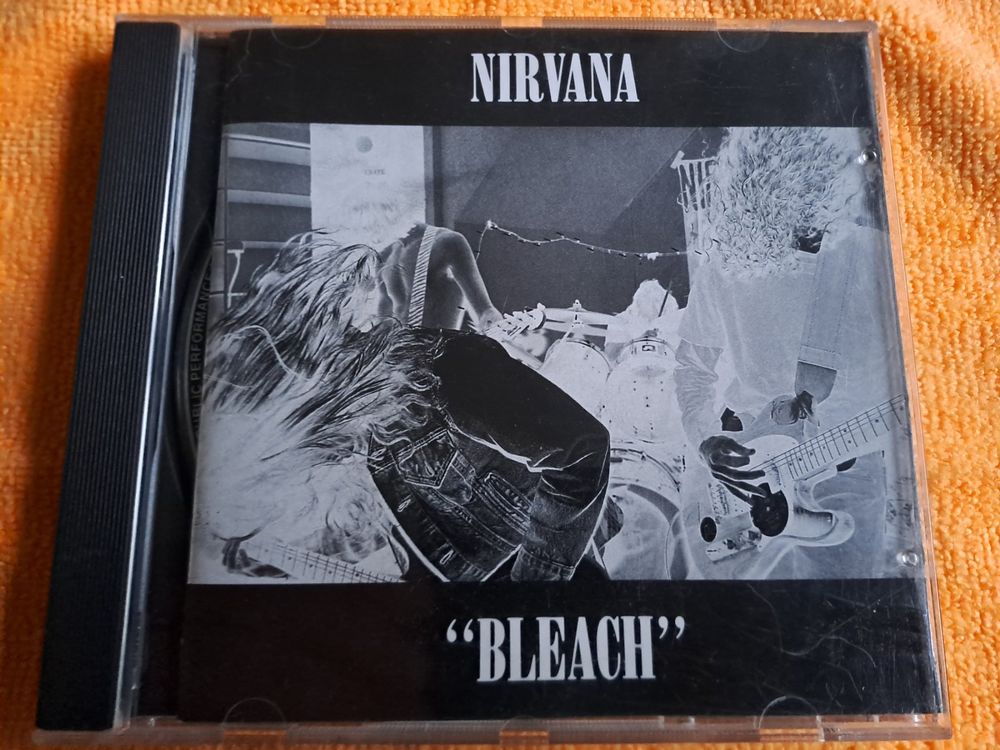 CD Nirvana Bleach (Gebraucht) in Aarberg für CHF 4 – mit Lieferung auf Ricardo kaufen