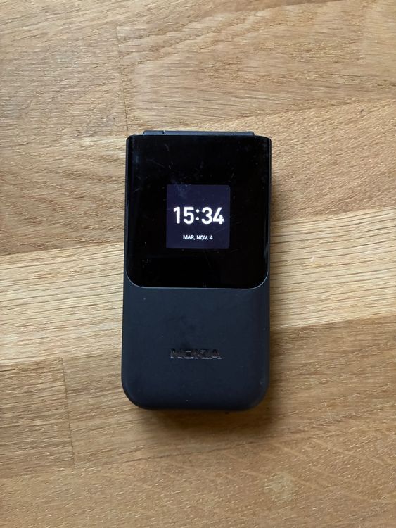 Nokia 2720 Flip - Dual SIM, What's App, Emergency assistance (Gebraucht ...