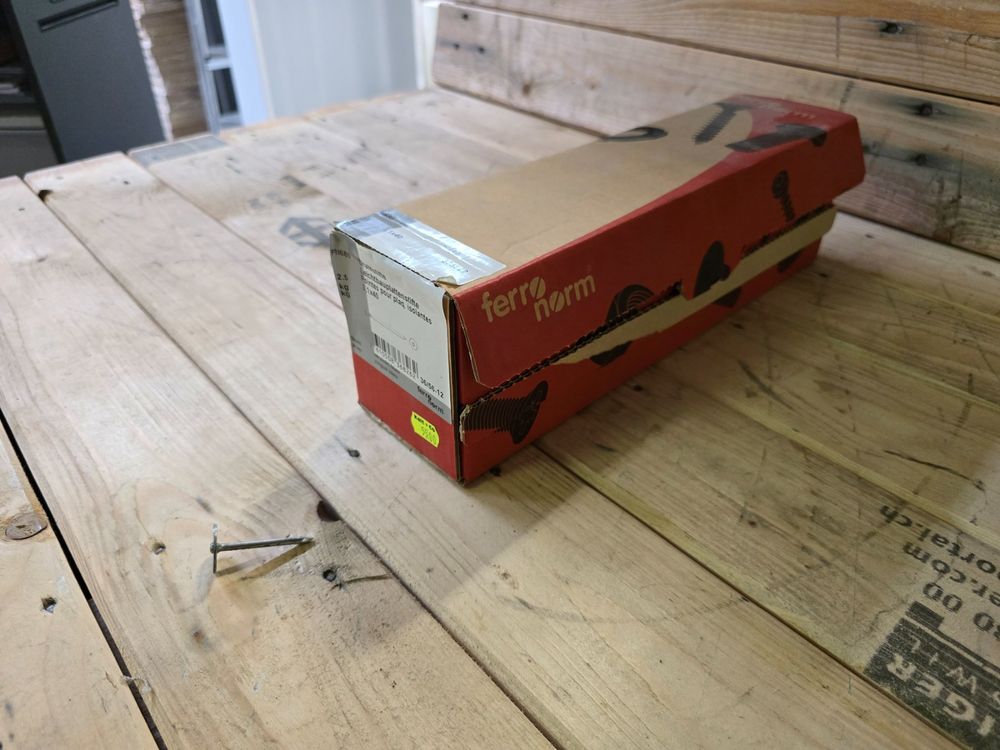 Posten neuer Ferro Norm Leichtbauplattenstifte 3,1x40 ab 1.- (Neu ...
