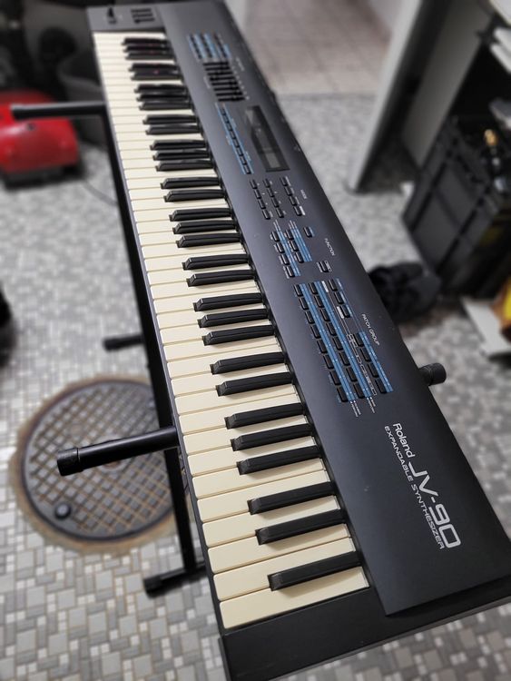 Roland Expandable Synthesizer JV-90 | Kaufen auf Ricardo