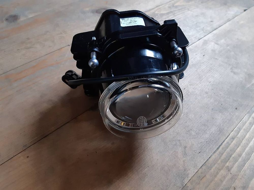 Hella LED Scheinwerfer 24V 1BL010.820-810 (Gebraucht) in Aarwangen für ...