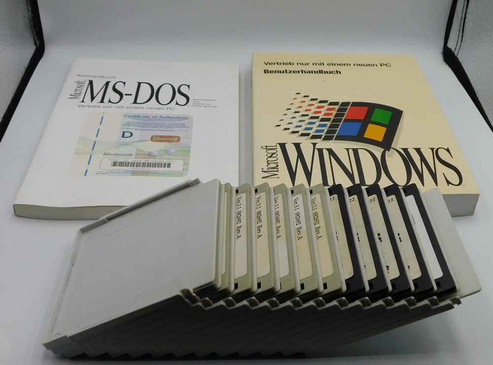 Windows 3.1 und MS-DOS Floppy Disketten mit Handbücher (Gebraucht) in ...
