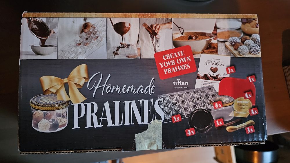 Handmade Pralines Set (Neu und originalverpackt) in Suberg für CHF 20 ...