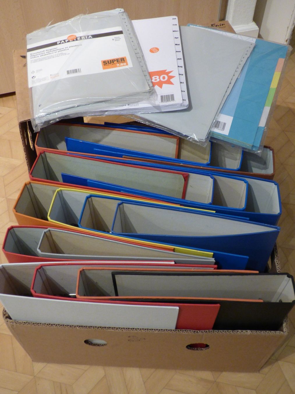 Ordner (18 Stück) & Register Set (15 Stück, neu) (Neu (gemäss ...