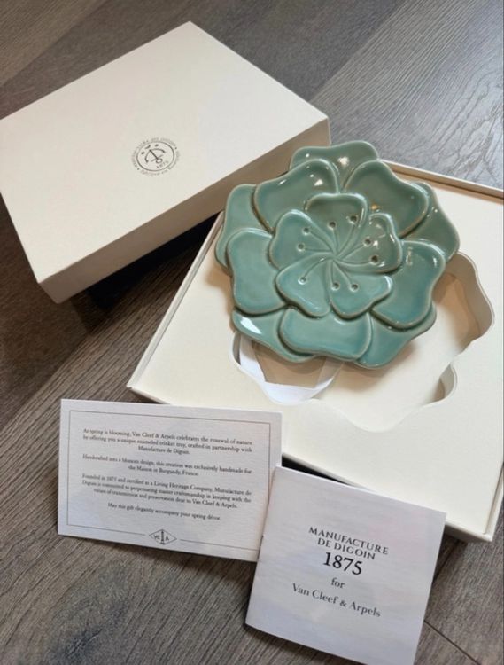 Vide poches VAN CLEEF & ARPELS NEUF (Neu und originalverpackt) in ...