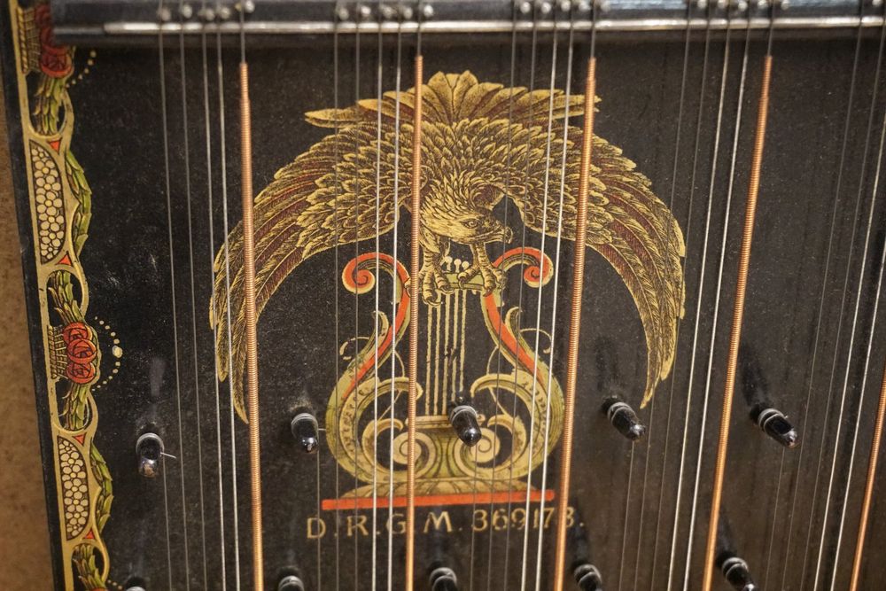 Cithare antique - Maison Bovard, Genève | Kaufen auf Ricardo