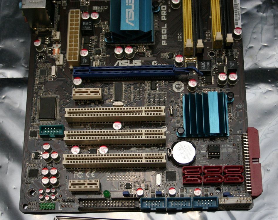 Asus P5QL-PRO mit intel Core2Quad Q9300 (Usato) a Frick per CHF 25 ...