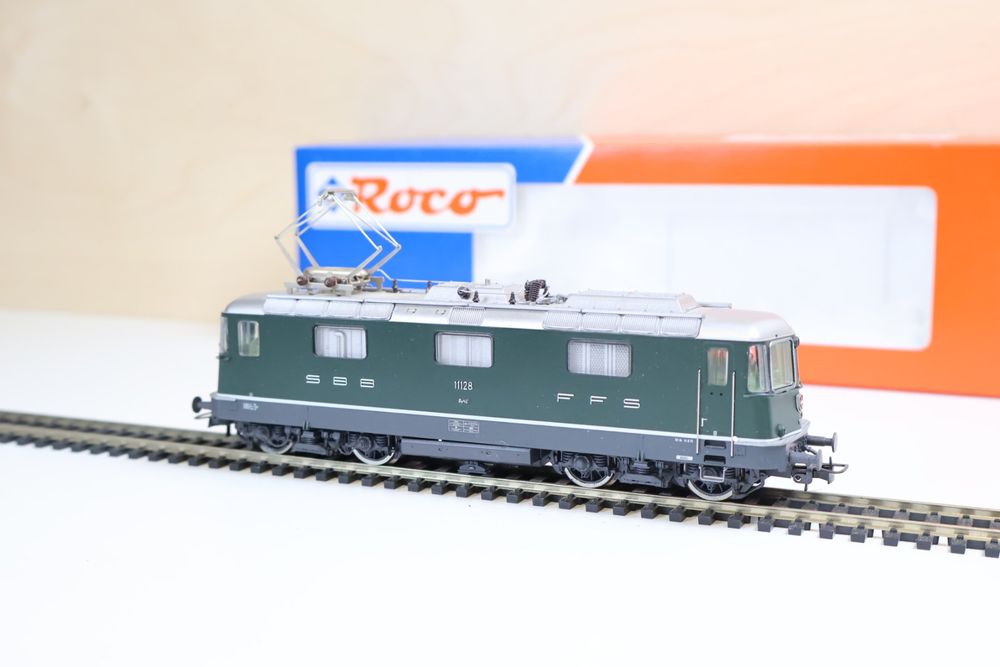 ROCO SBB Re 4/4 E-Lok - 63840 H0 - NP: 395.- (Gebraucht) in Winterthur ...