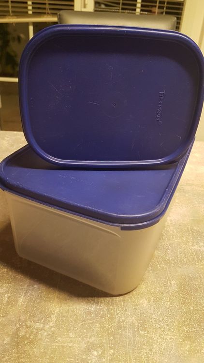 Boîte frigo ou rangement Tupperware (2) 1.9 l. - 4.3 l. (Gebraucht) in ...