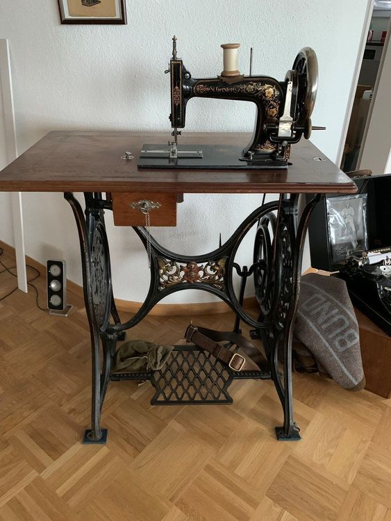 Nähmaschine St. Gerster inkl. Tisch (Gebraucht) in Buch am Irchel für CHF 99 – nur Abholung auf ...