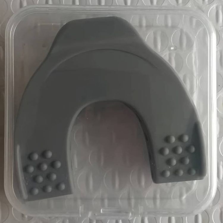 Jawline-Trainer Originalverpackt (Neu und originalverpackt) in Adliswil für CHF 1 – mit ...