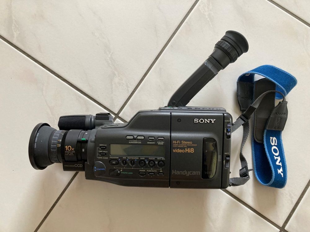 Sony 8 mm Kamera (Gebraucht) in Niederbuchsiten für CHF 40 – mit ...