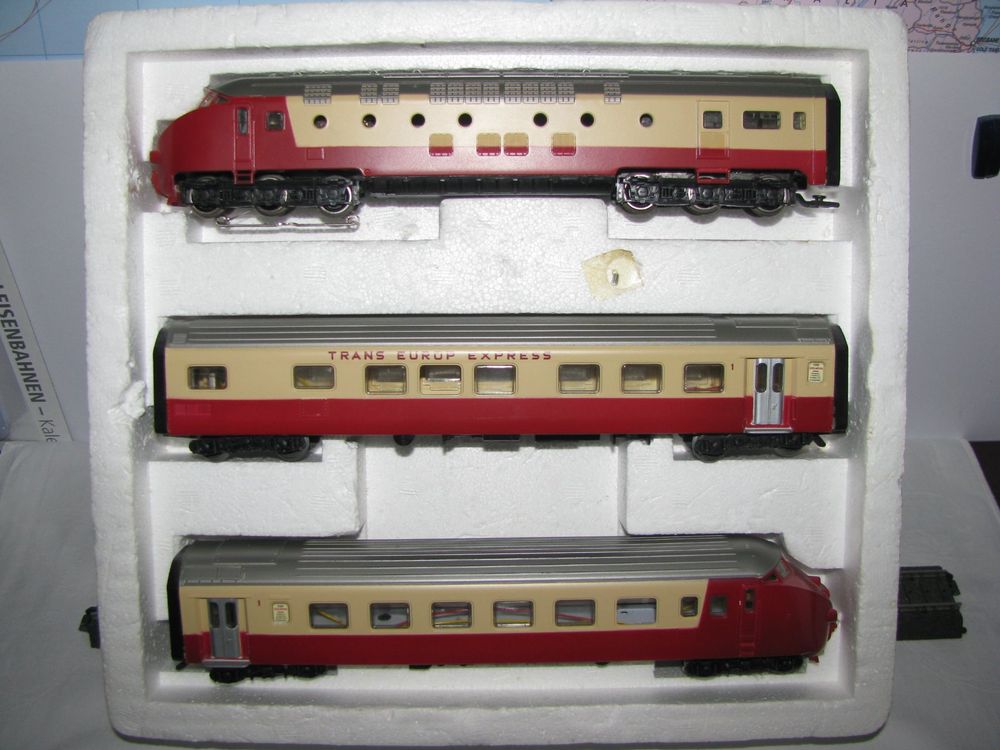 Märklin Nr.3071+4071 - TEE-Triebwagen BR Ram 502 der SBB | Kaufen auf ...