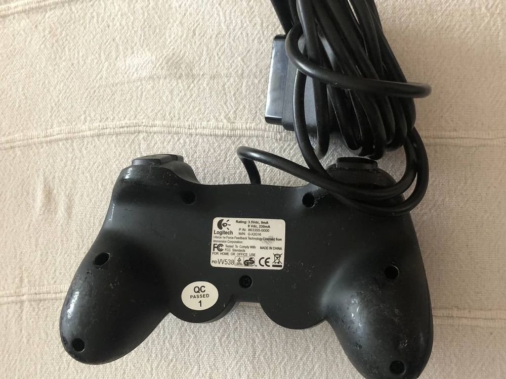 Logitech Ps2 Controller (Gebraucht) in Luzern für CHF 1 – mit Lieferung ...