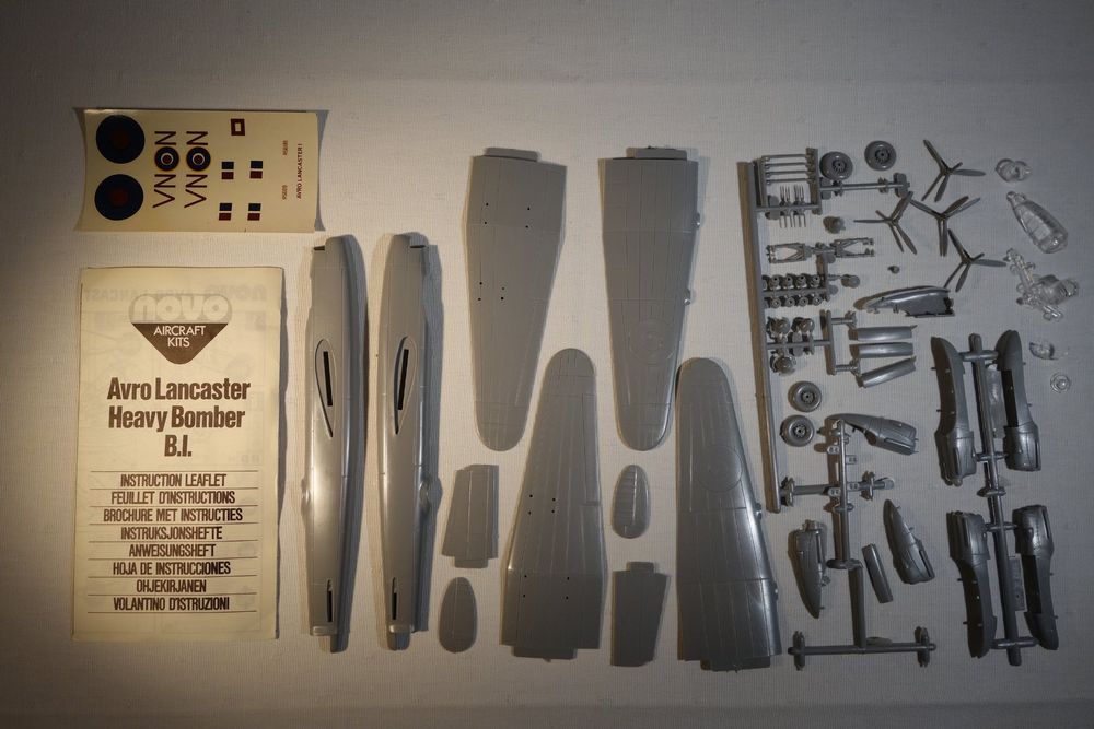 Novo Aircraft Kits Avro Lancaster BI Royal Air Force 1:96 (Neu (gemäss ...