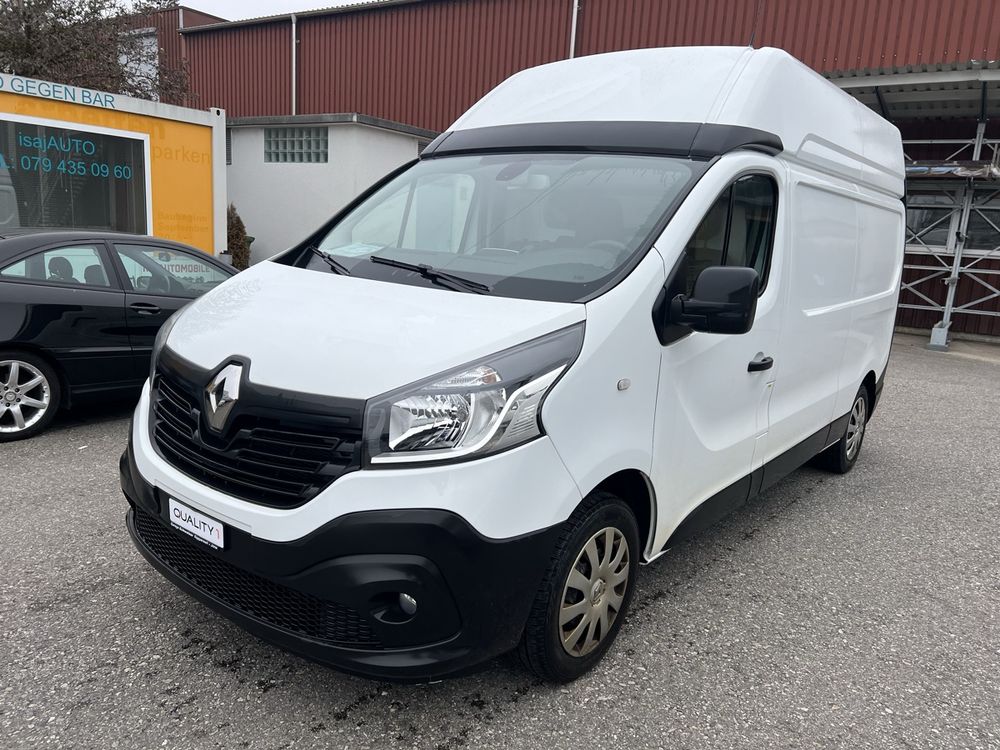 Renault Trafic Lieferwagen mit Hochdach & Regale (Gebraucht) in ...