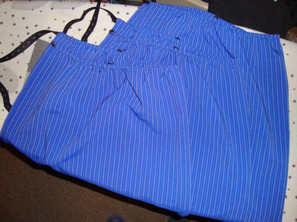 TRACHTEN SCHÜRZEN (Neu und originalverpackt) in Steffisburg für CHF 45 ...