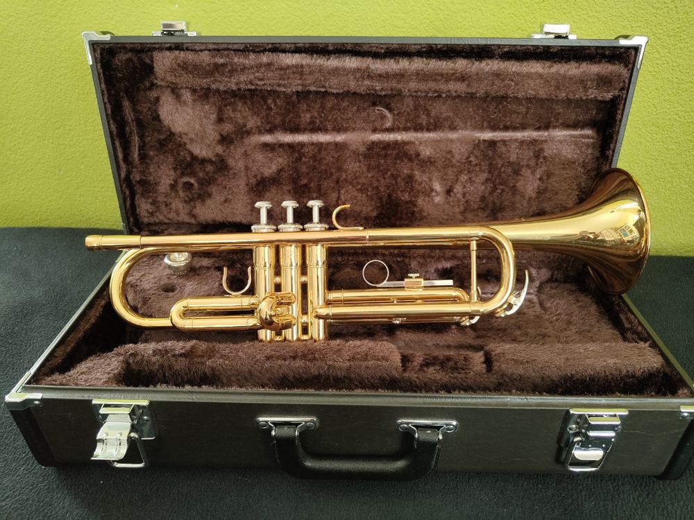 Yamaha Trompete YTR2335 (Neu (gemäss Beschreibung)) in Greppen für CHF 420 – mit Lieferung auf ...