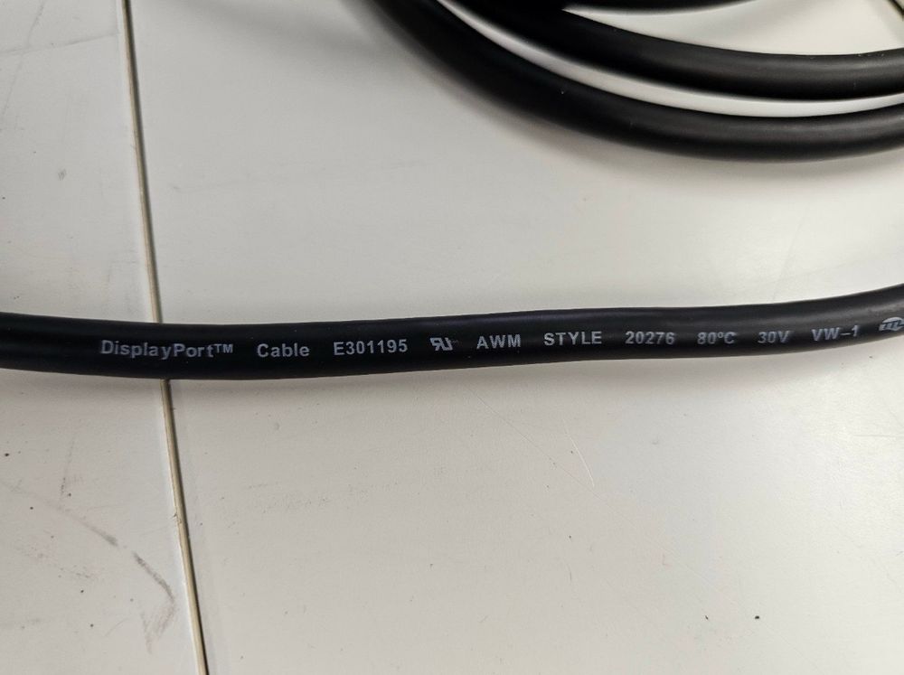 DisplayPort Kabel 3m (Neu und originalverpackt) in Glattbrugg für CHF 5 ...