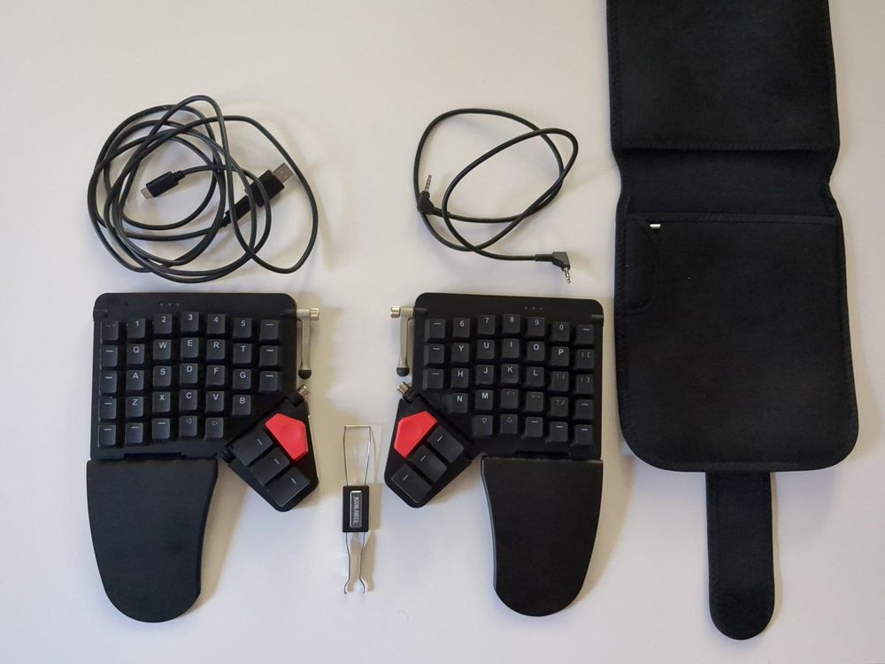 Moonlander split mechanical keyboard | Kaufen auf Ricardo