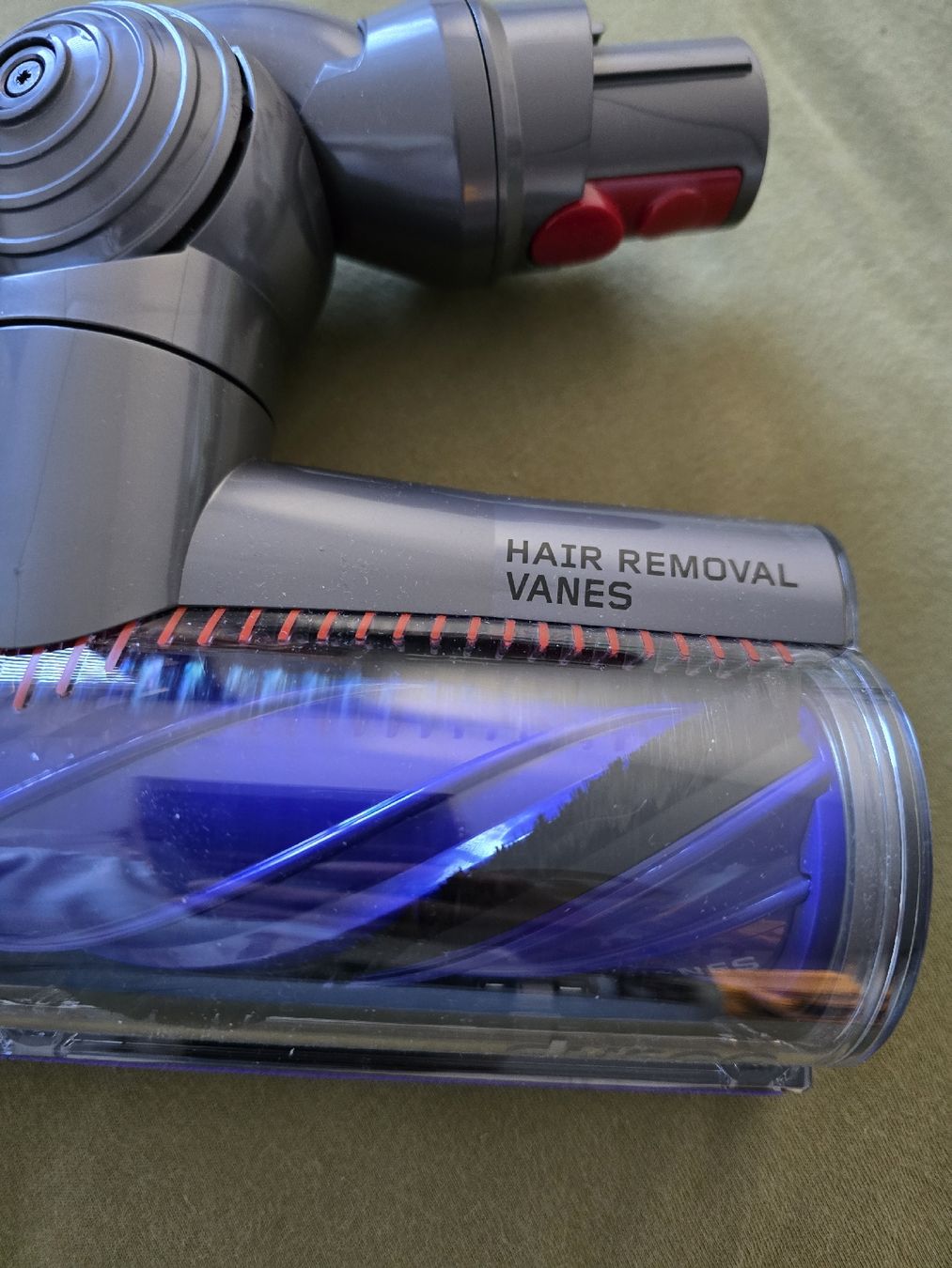 dyson brosse V12 slim neuve (Neuf avec emballage d'origine) à La Chaux ...