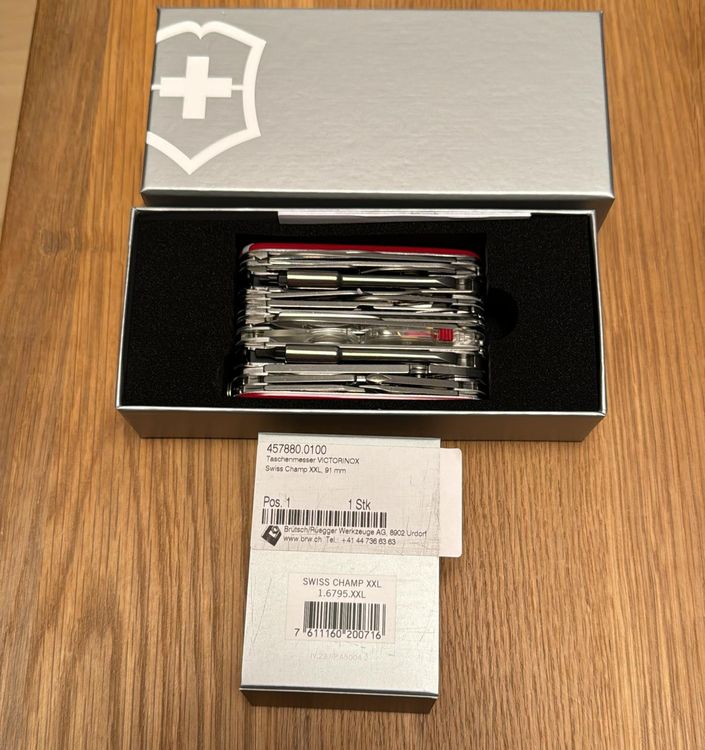 VICTORINOX SWISS CHAMP XXL 91MM TASCHENMESSER (Neu und originalverpackt) in Zürich für CHF 214 ...