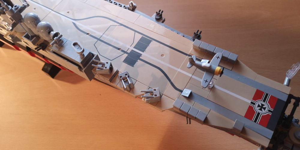 Cobi 3086 - Flugzeugträger Graf Zeppelin (3130 Teile) | Kaufen auf Ricardo