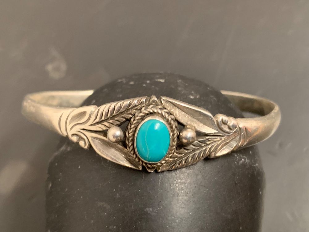 Armreif aus Silber mit Türkis (Gebraucht) in Murgenthal für CHF 37 – mit Lieferung auf Ricardo ...