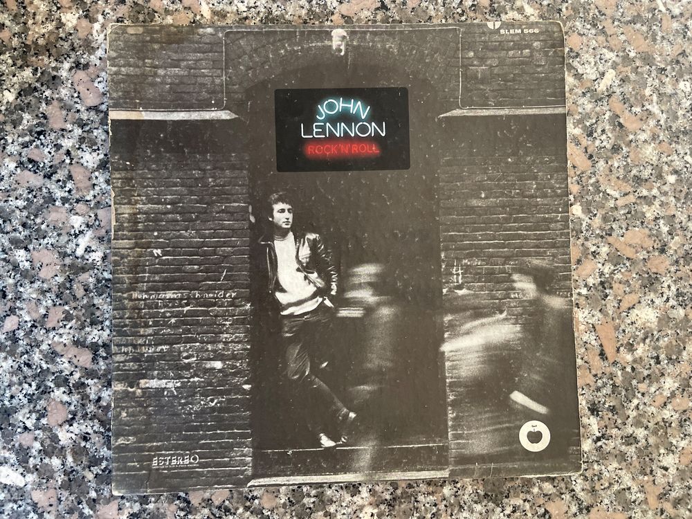 S633 John Lennon - Rock ‚N‘ Roll (Gebraucht) in Frutigen für CHF 5 – mit Lieferung auf Ricardo ...